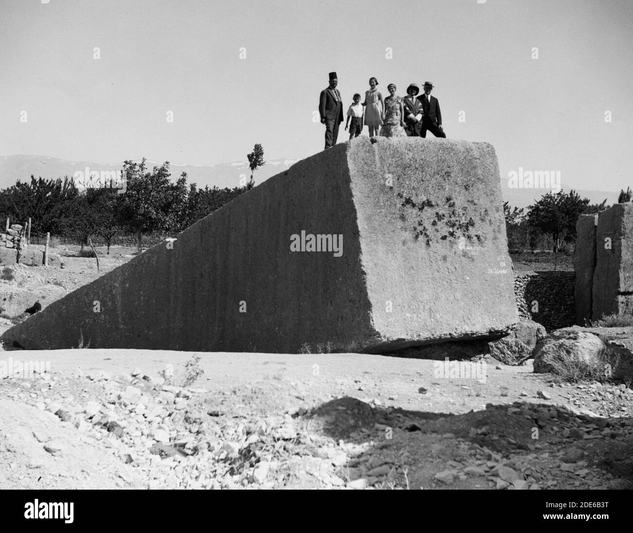 1000 tons hi-res stock photography and images - Alamy