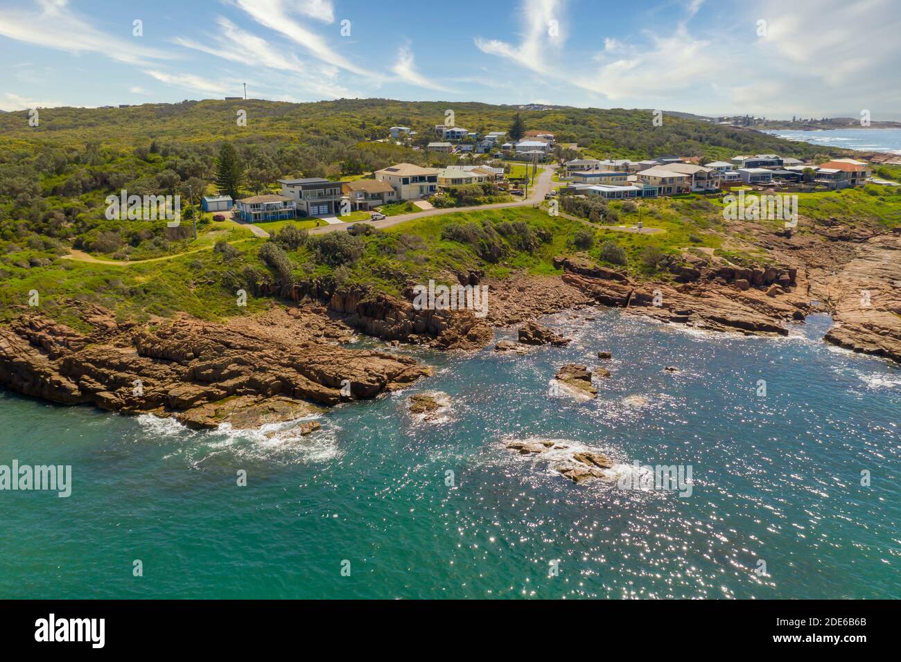 The coastline and Tasman Sea viewed from Birubi Point near Port ...