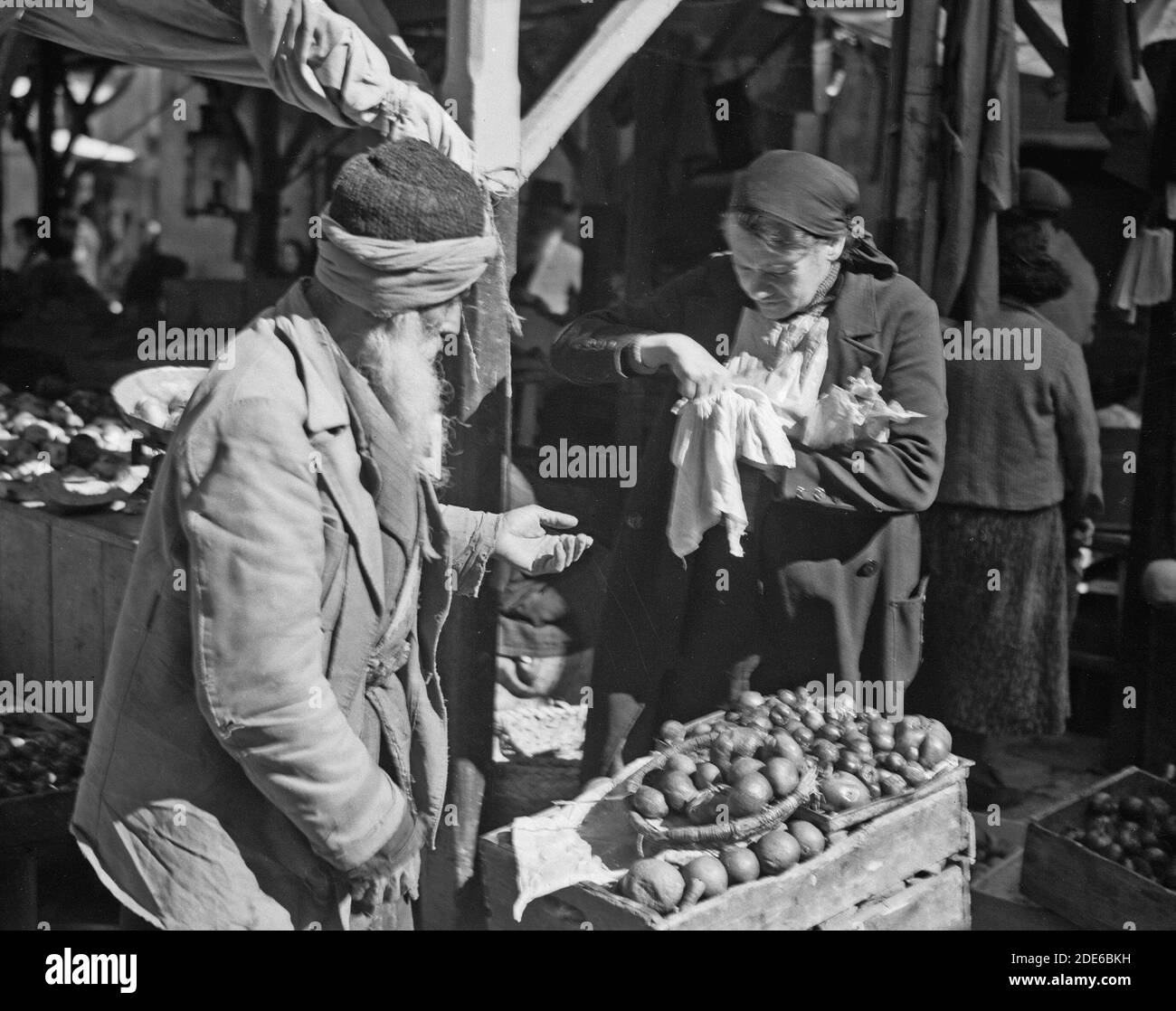 1930s jewish market hi-res stock photography and images - Alamy
