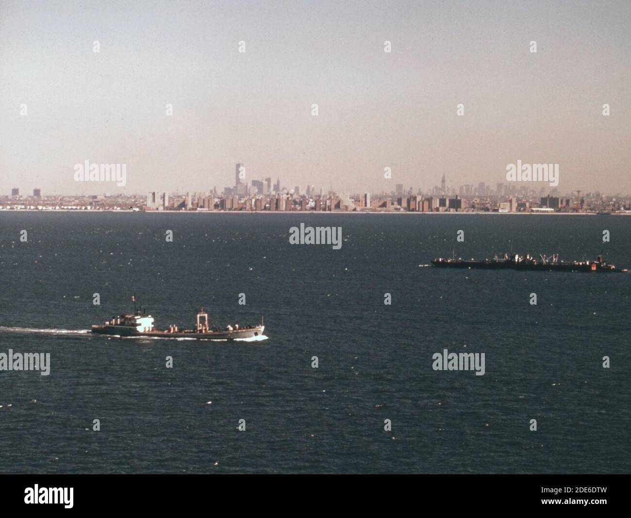 1970s sludge boat hi-res stock photography and images - Alamy