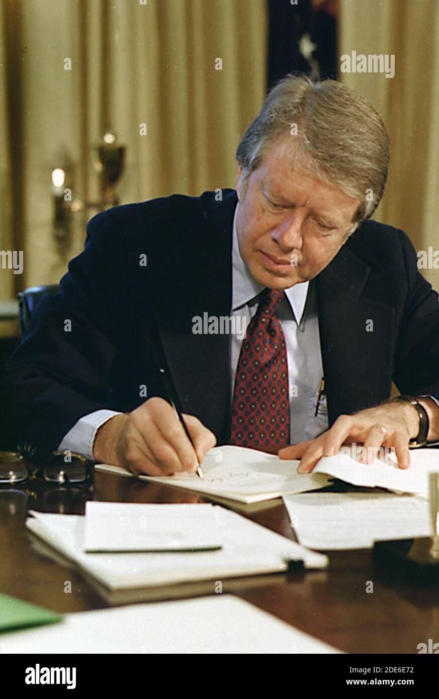 President carter signing hi-res stock photography and images - Alamy