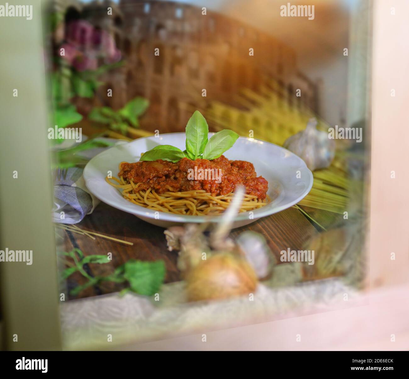 italian restaurant in rome and spaghetti Stock Photo - Alamy