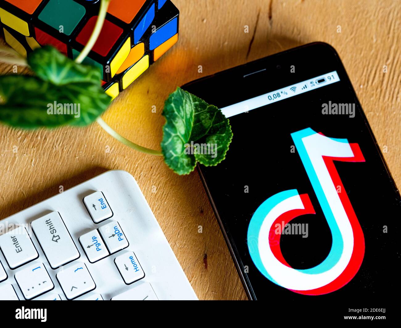 Tiktok logo computer hi-res stock photography and images - Alamy