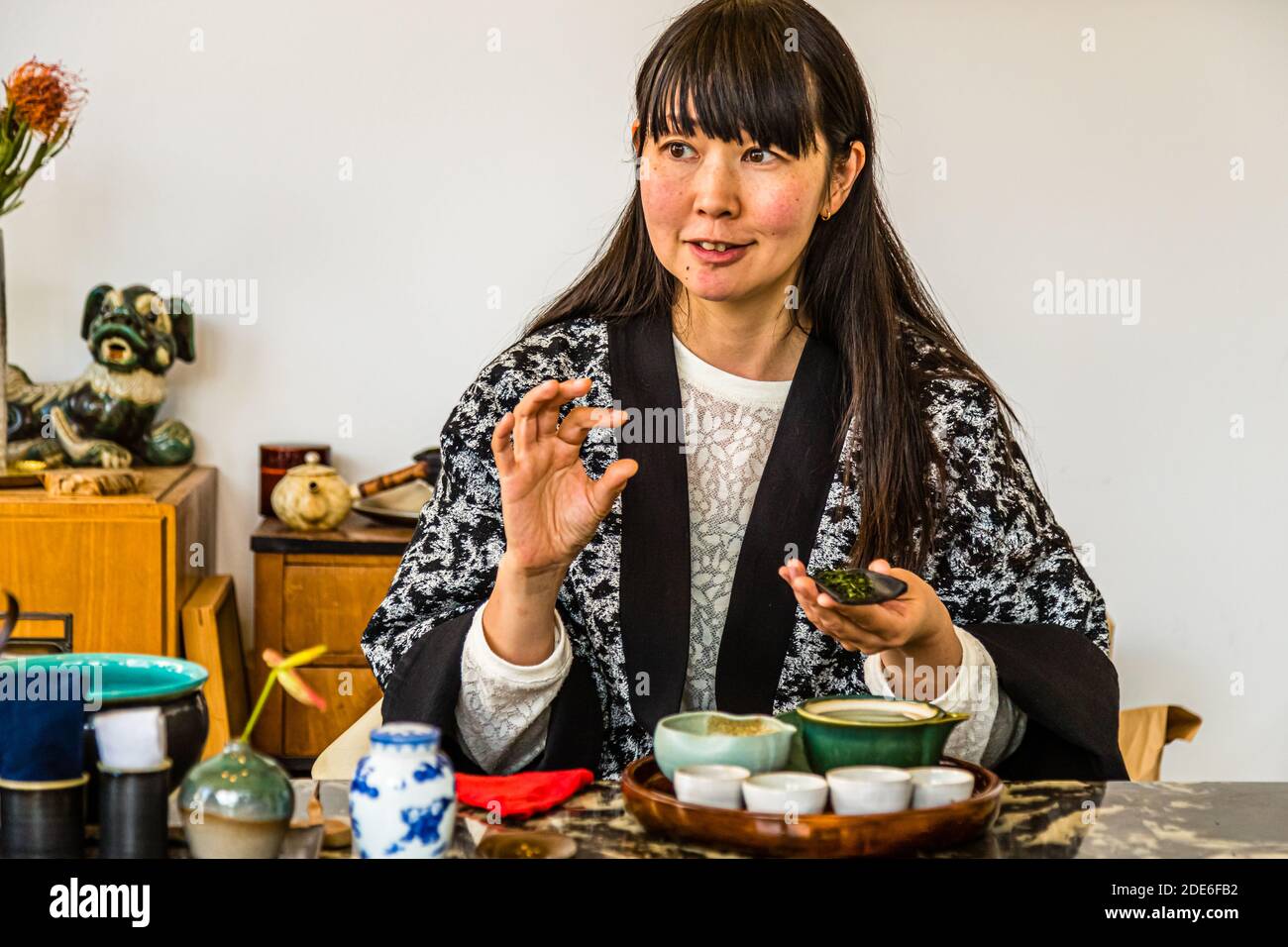 Japanese Green Tea Ceremony in Düsseldorf, Germany Stock Photo - Alamy