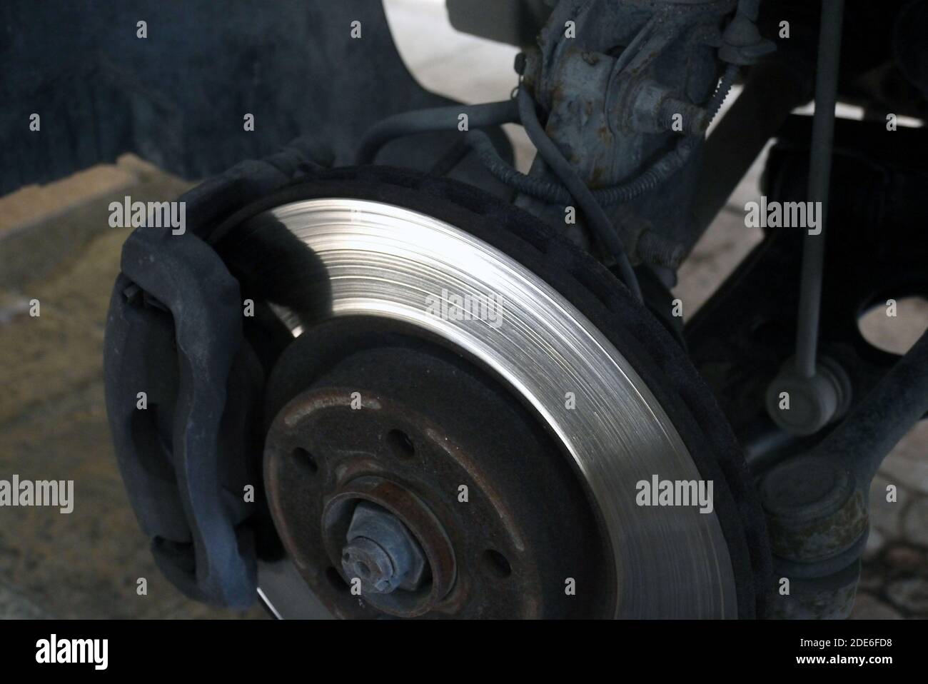 Front wheel disk brakes hi-res stock photography and images - Alamy