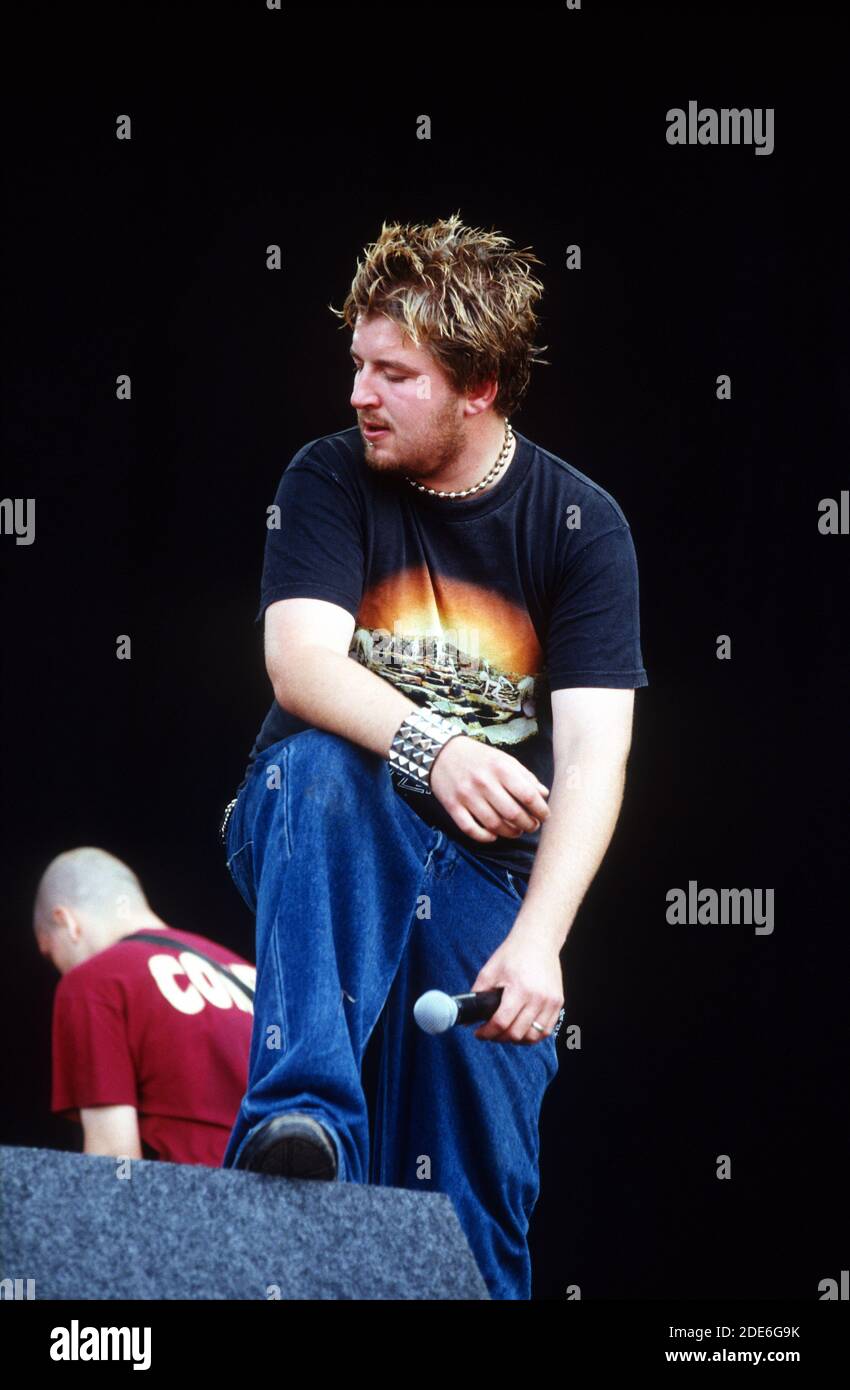 Reading festival 2002 hi-res stock photography and images - Alamy