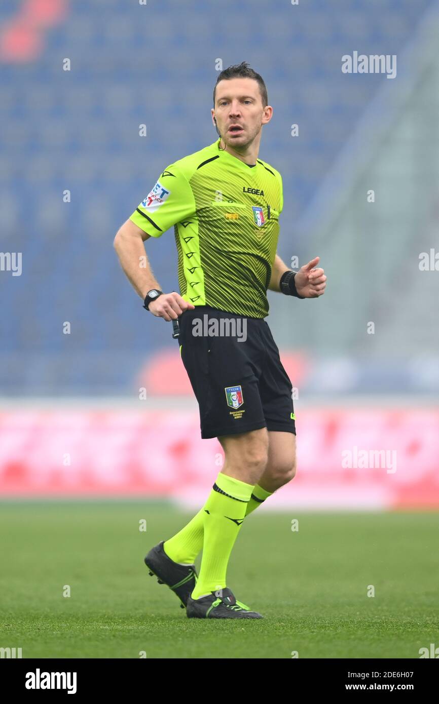 Referee marco serra hi-res stock photography and images - Alamy