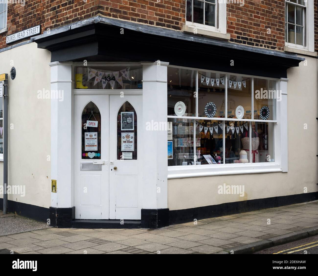 High street lowestoft suffolk hi-res stock photography and images - Alamy