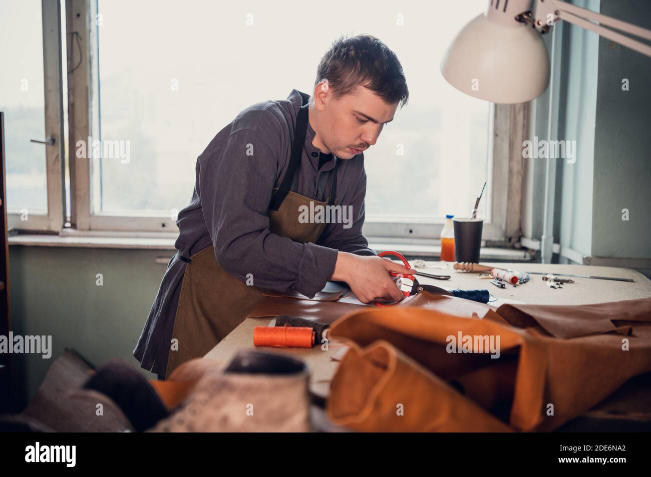 A young old-school shoemaker fulfills an order to make an exclusive ...