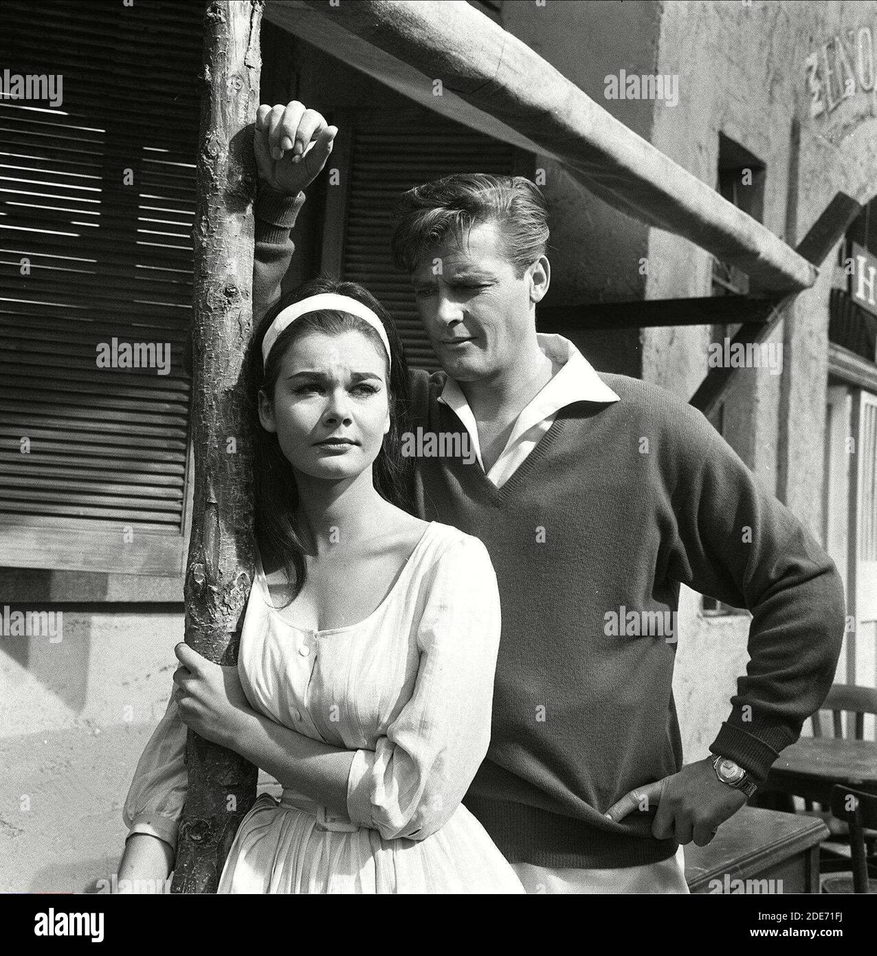 Roger Moore The Saint Tv High Resolution Stock Photography and Images ...