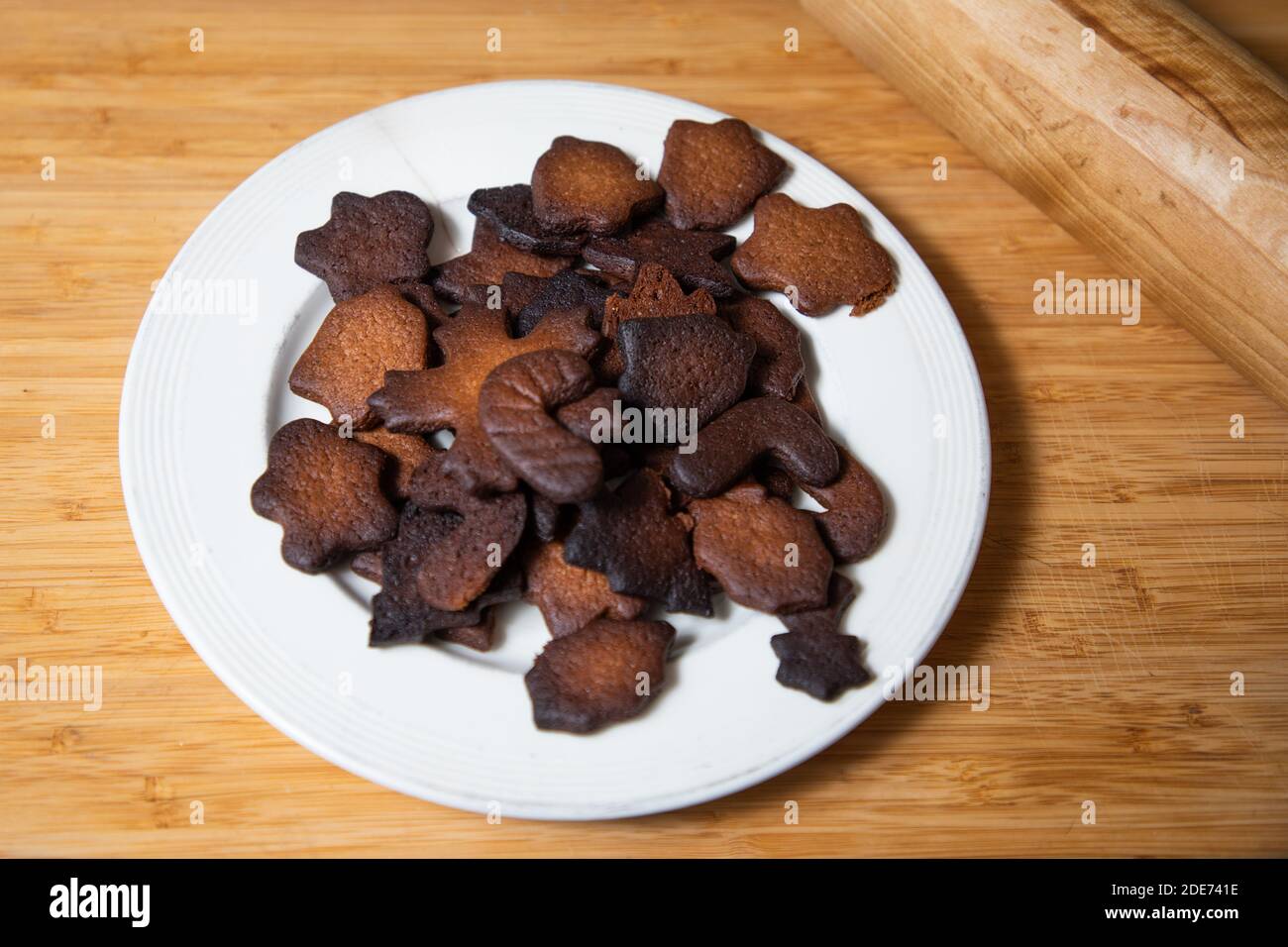 Burned cookies hi-res stock photography and images - Alamy