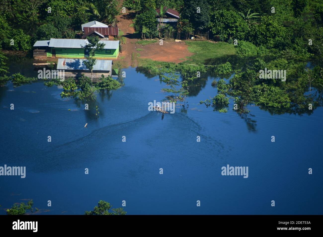 Raft in floods hi-res stock photography and images - Alamy
