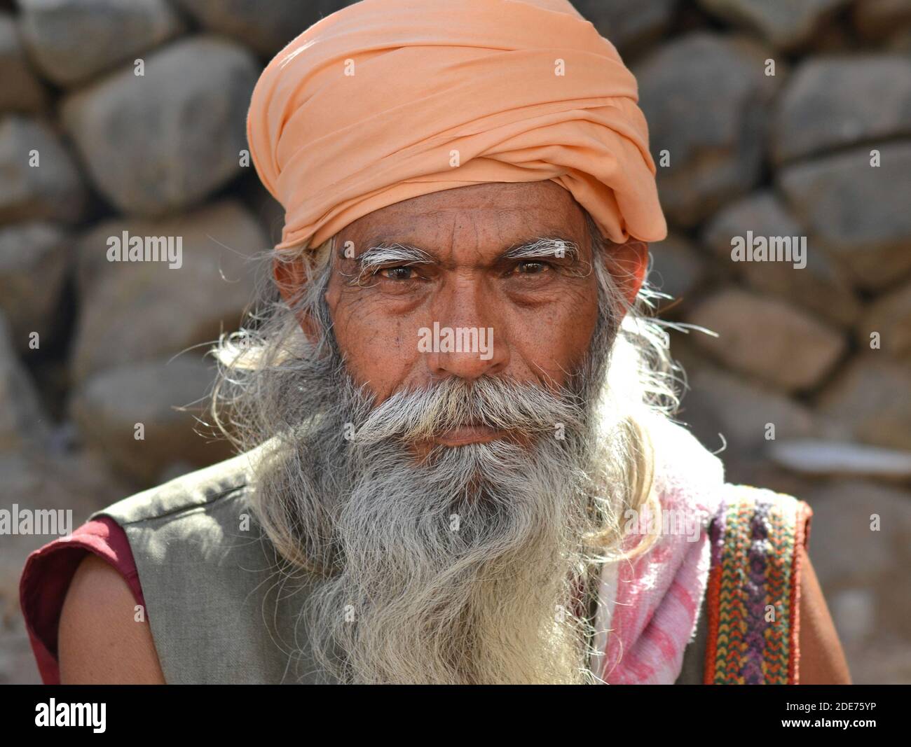 Indian old sadhu baba hi-res stock photography and images - Alamy