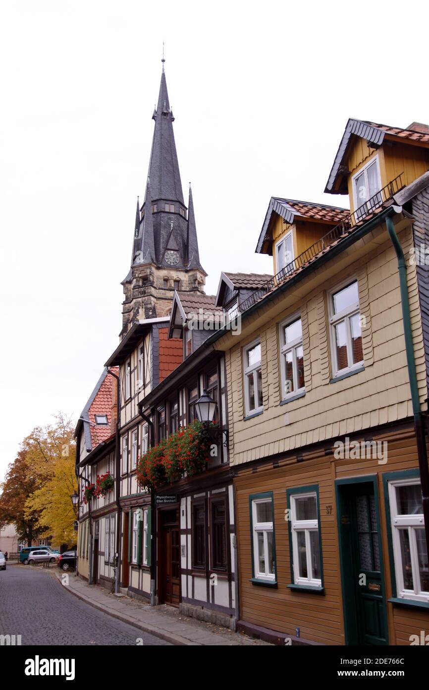 Fachwerkhaus fachwerkhauser fachwerk haus hauser hi-res stock ...