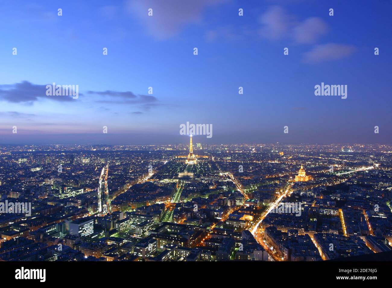 Paris dawn over view hi-res stock photography and images - Alamy