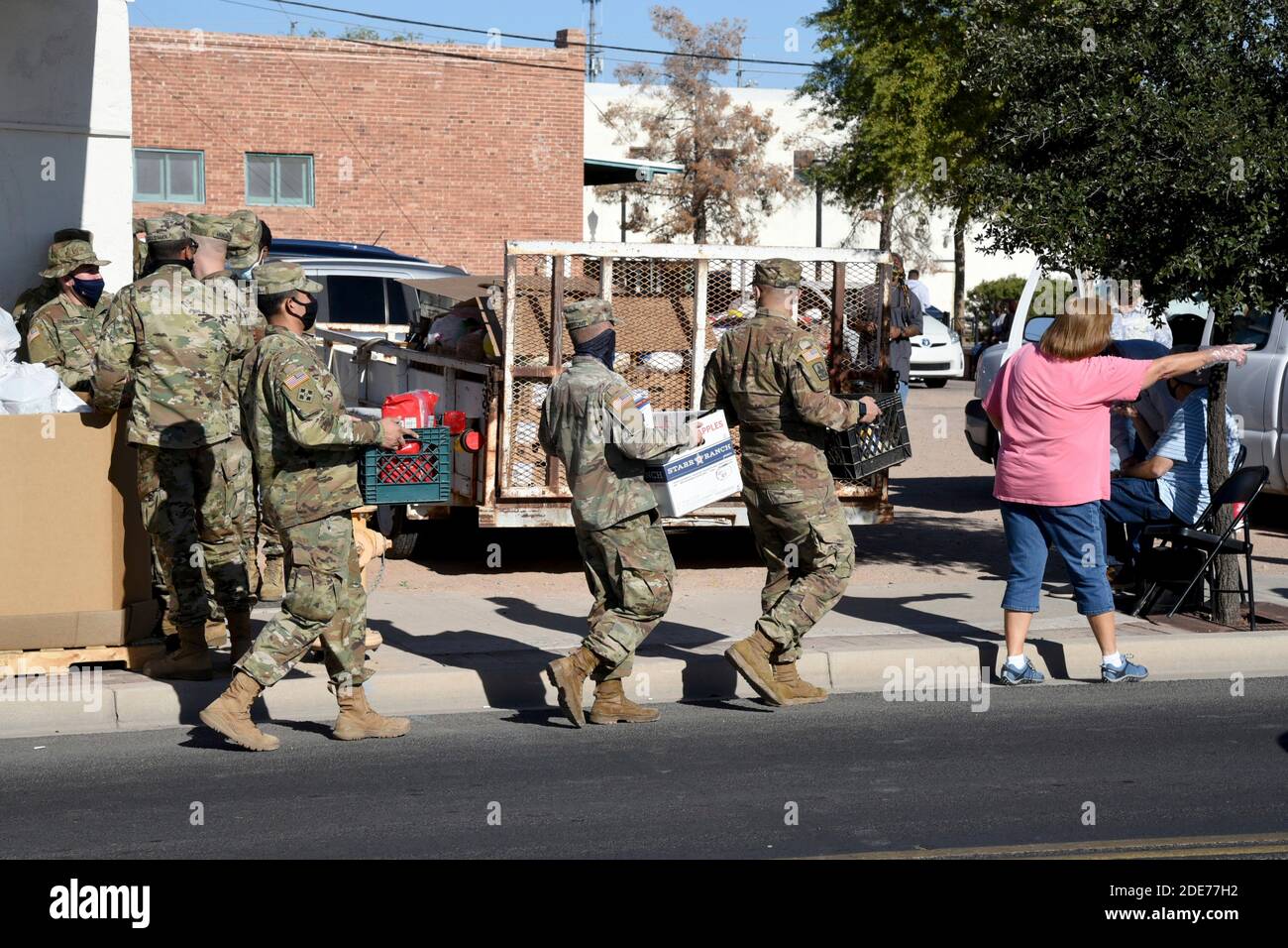 Arizona National Guard service members deliver food supplies to ...