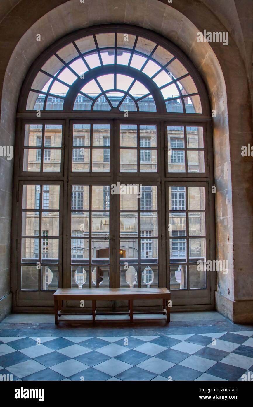 Versailles palace paris window hi-res stock photography and images - Alamy