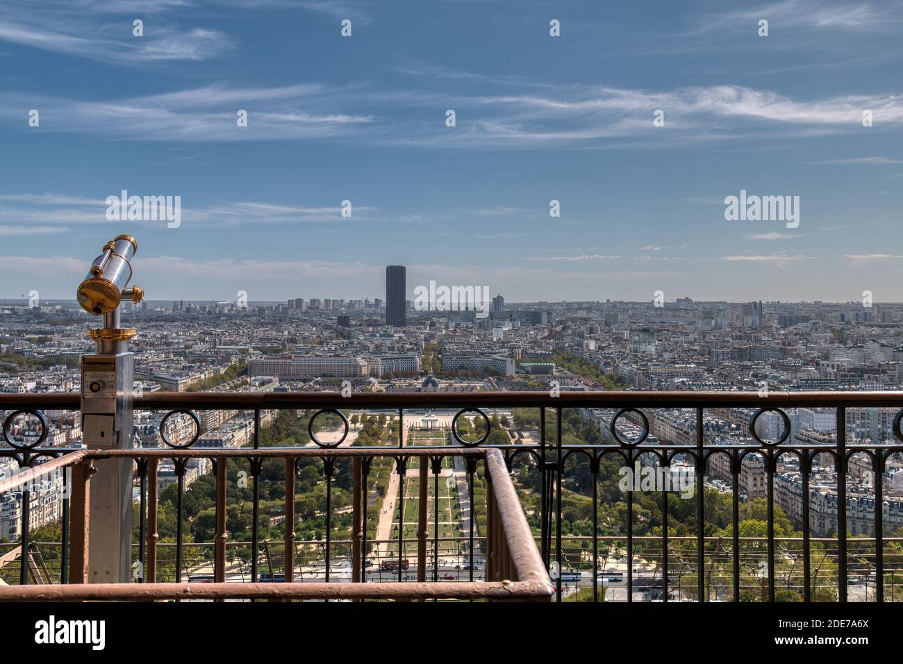 Telescopic vision hi-res stock photography and images - Alamy