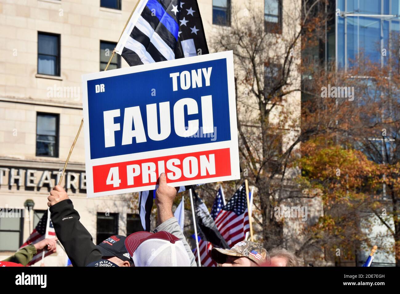 President trump political sign hi-res stock photography and images - Alamy