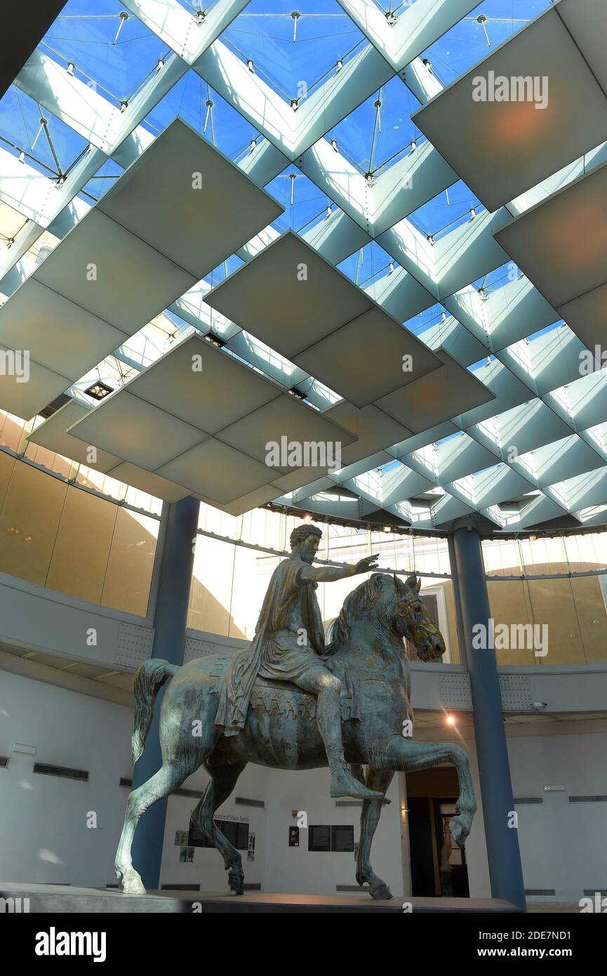 Equestrian statue of Marcus Aurelius in the Capitoline Museums in Rome ...