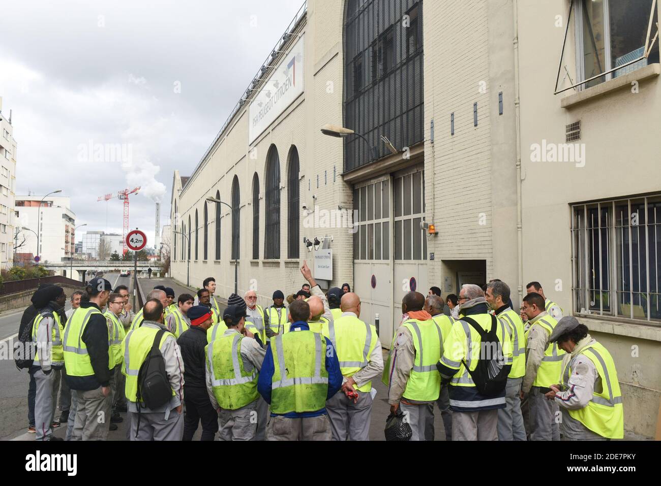 Workers protest outside of PSA on January 9, 2019 in Saint-Ouen, near ...