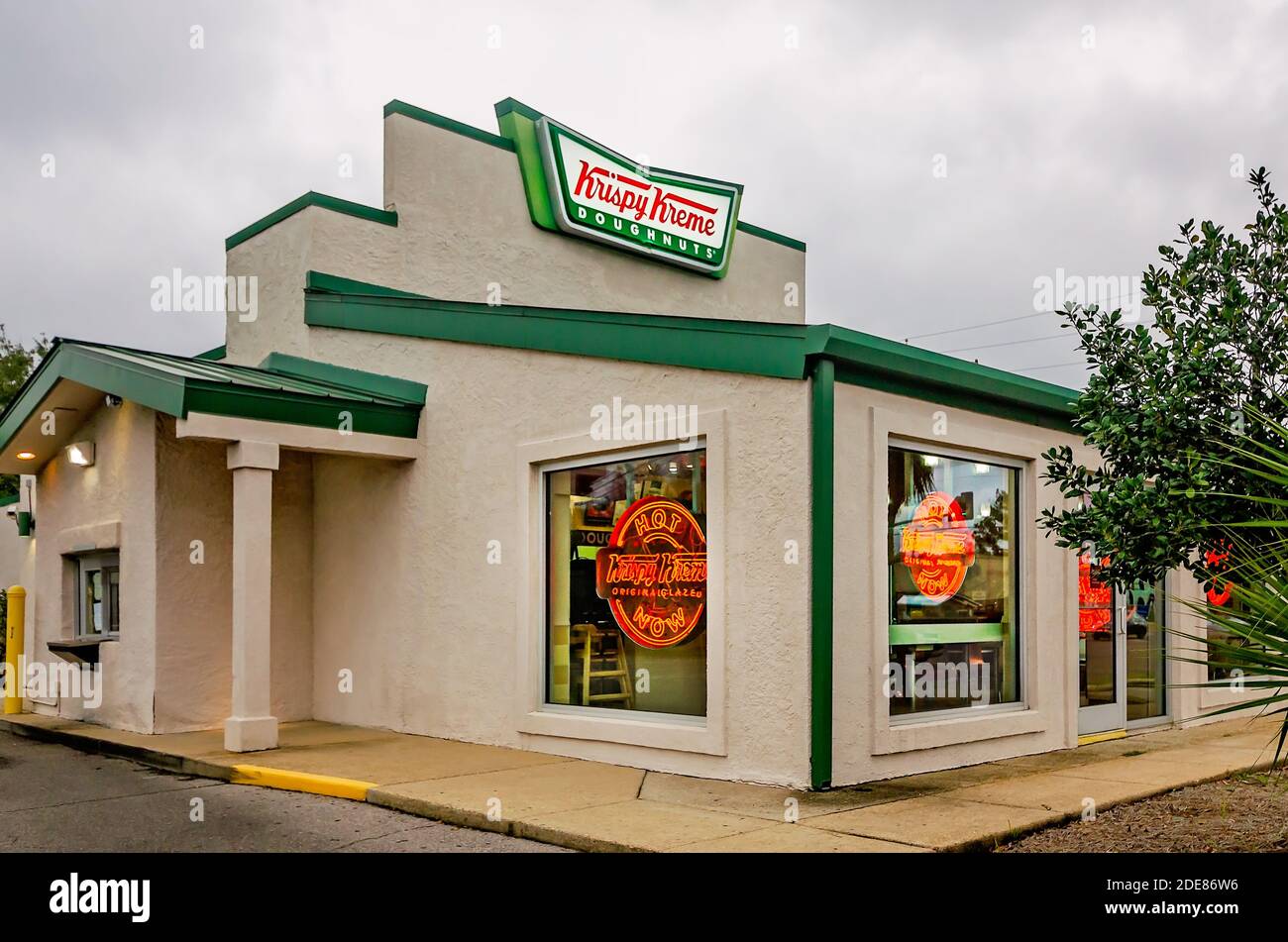 Krispy Kreme Doughnuts displays the Hot Now sign in the windows, Nov ...