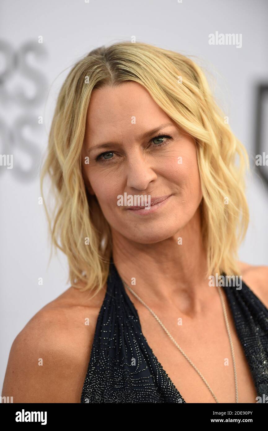 Robin Wright attends the 25th Annual Screen Actors Guild Awards at The ...