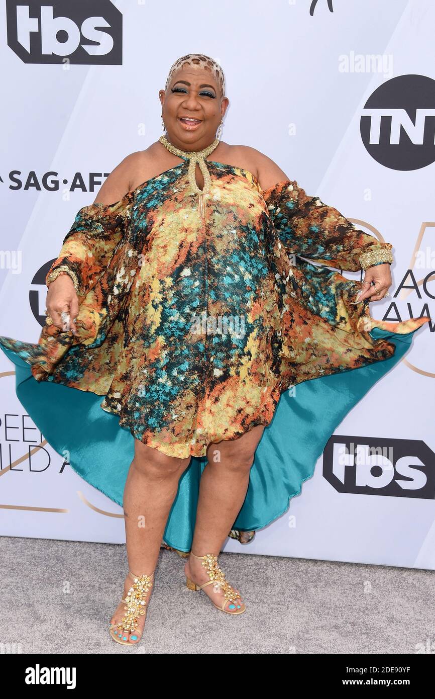 Luenell attends the 25th Annual Screen Actors Guild Awards at The ...