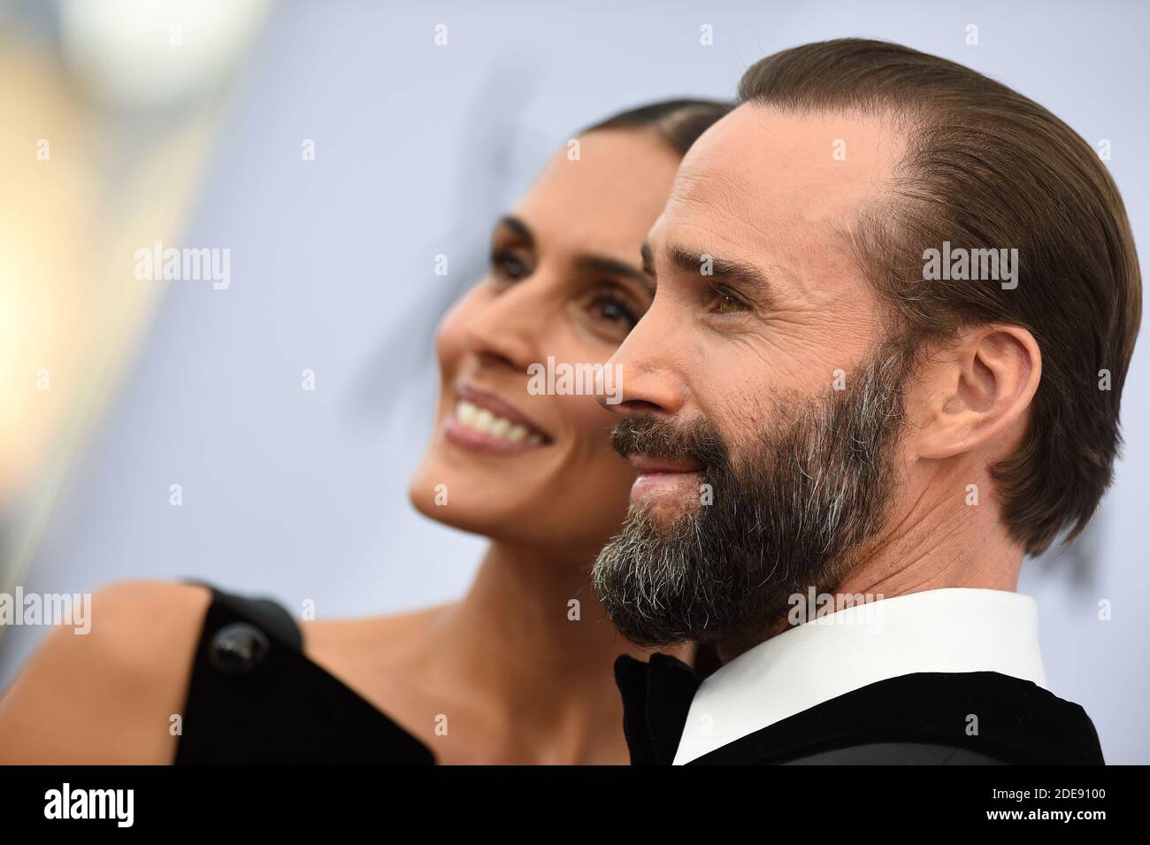 Maria Dolores Dieguez, Joseph Fiennes attend the 25th Annual Screen ...