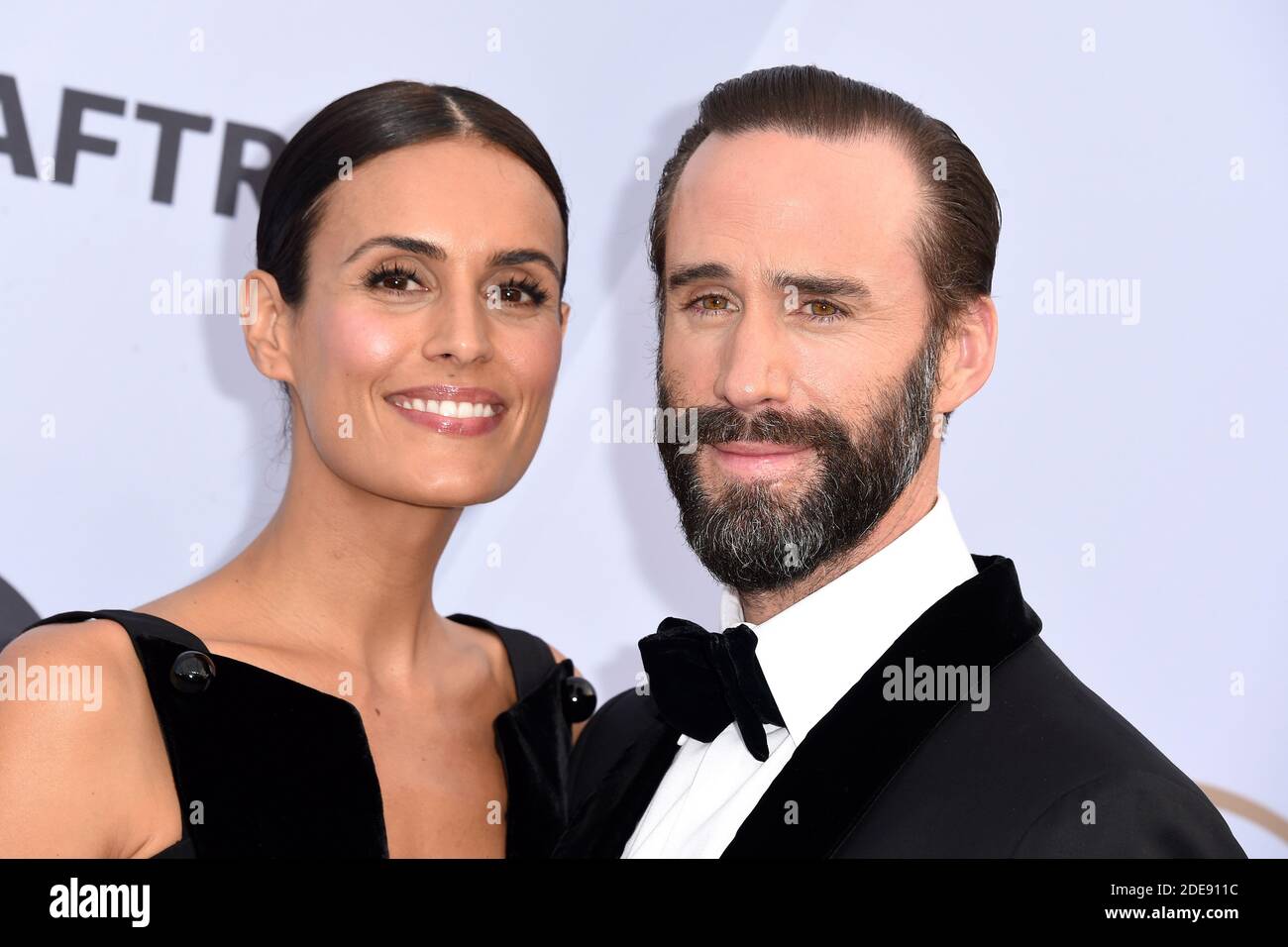 Maria Dolores Dieguez, Joseph Fiennes attend the 25th Annual Screen ...