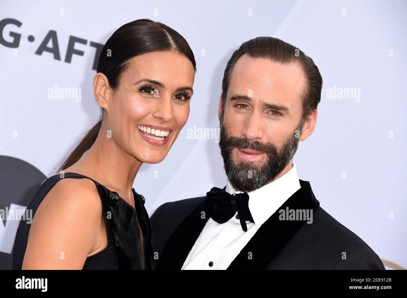 Maria Dolores Dieguez, Joseph Fiennes attend the 25th Annual Screen ...