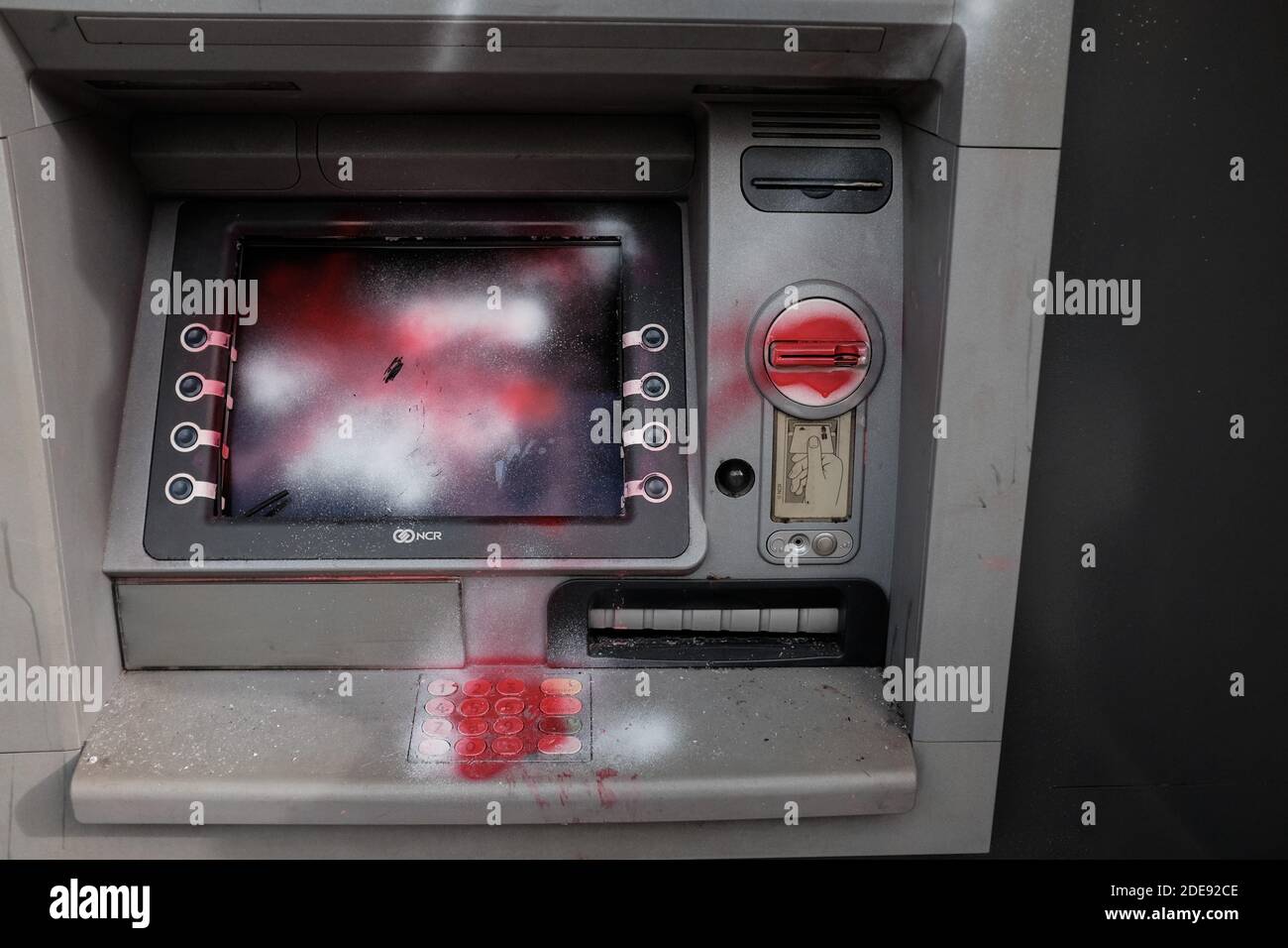 Automatic cash dispensers hi-res stock photography and images - Alamy