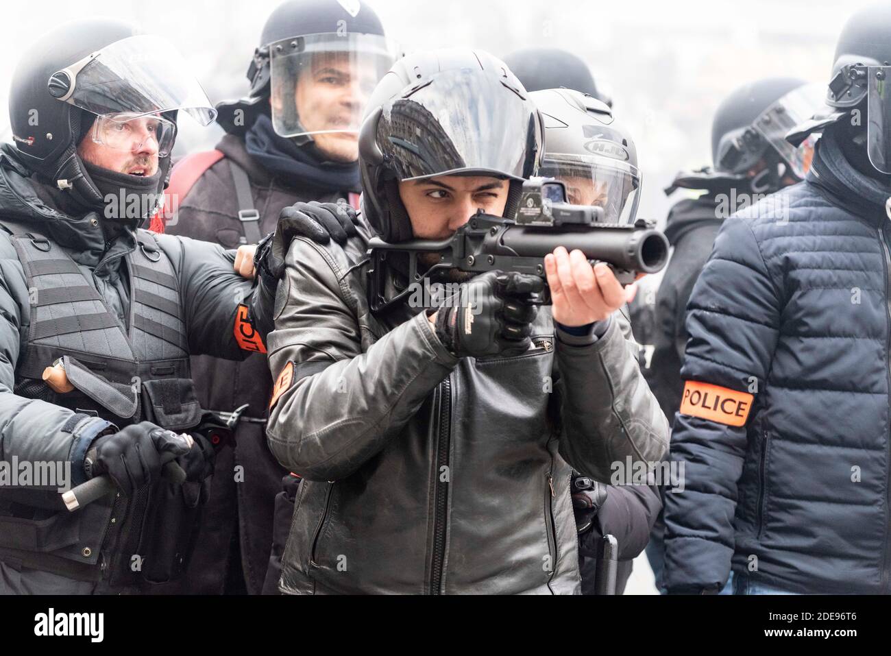 Lbd 40 hi-res stock photography and images - Alamy