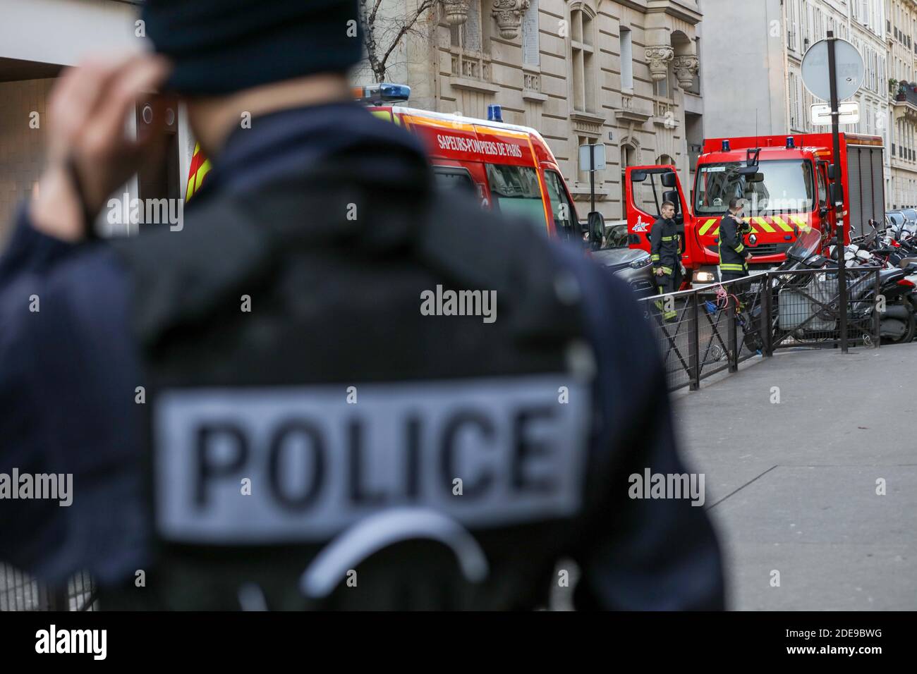 Paris deadliest fire in over a decade killed at least 10 people Tuesday ...