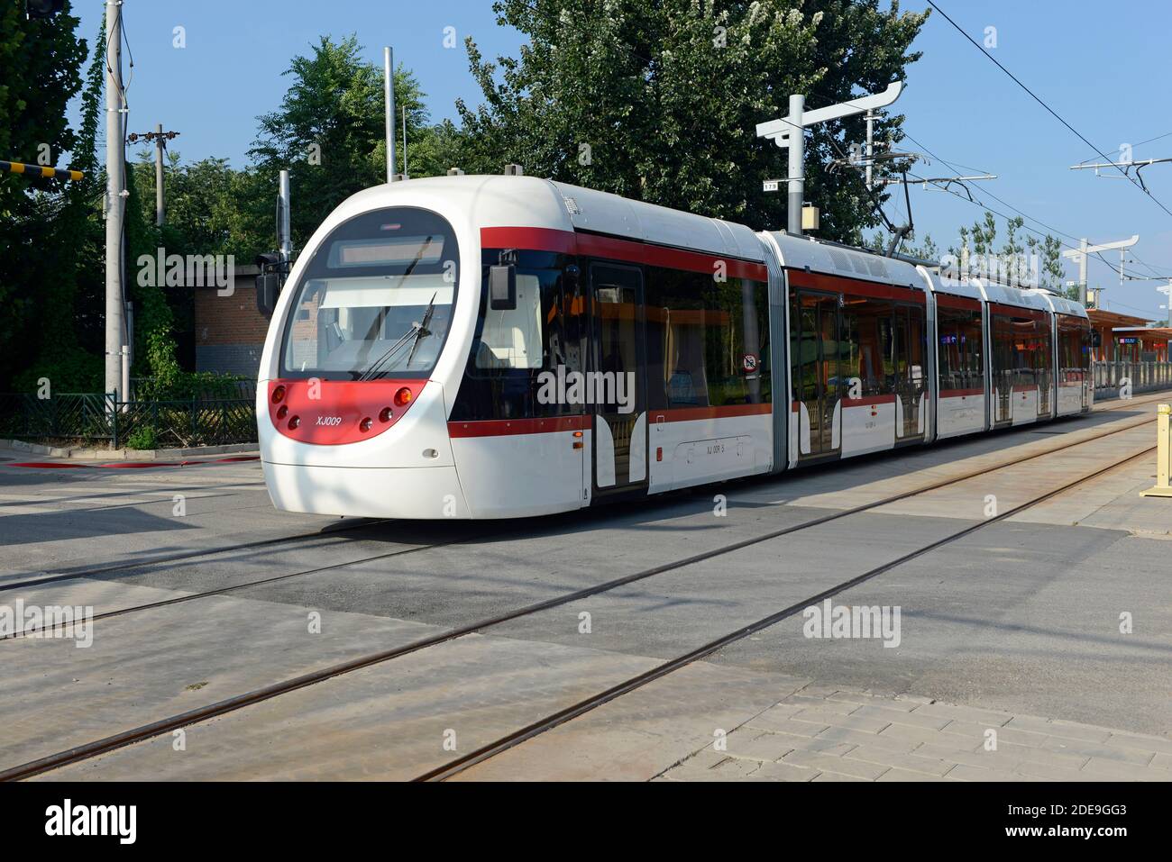 A tram approaches Chapeng station on the western suburbs metro line in ...