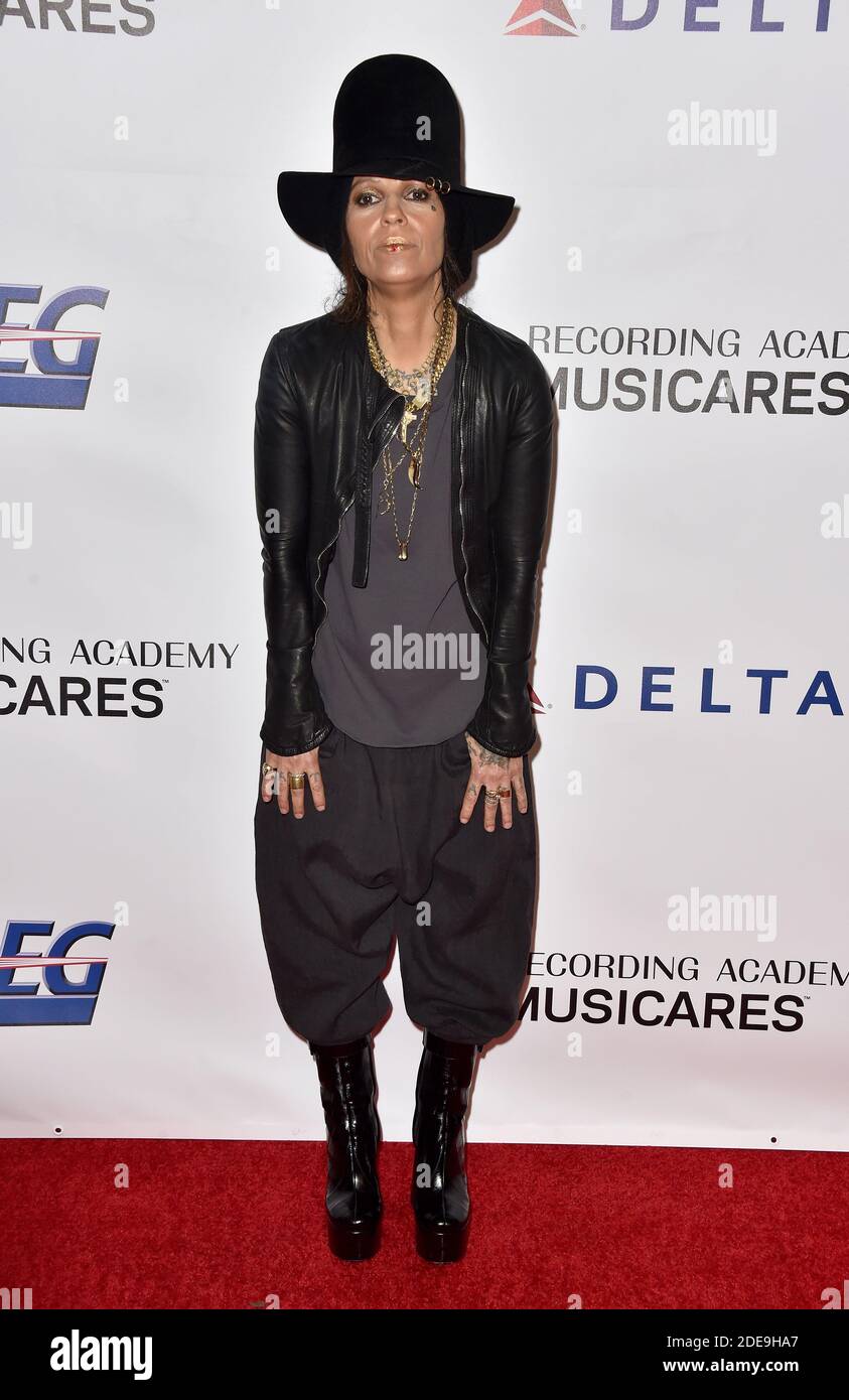 Linda Perry attends MusiCares Person of the Year honoring Dolly Parton ...