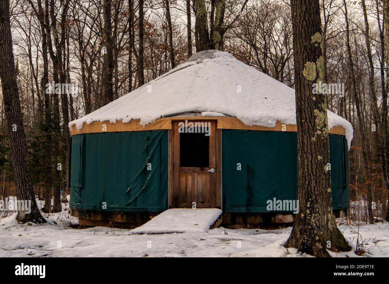 Yurt snow hi-res stock photography and images - Alamy
