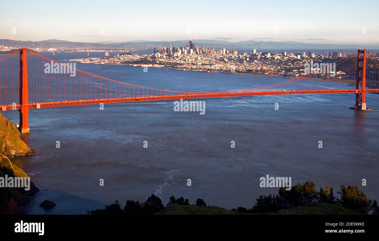 Views of the Golden Gate Bridge from Slacker Hill Stock Photo - Alamy