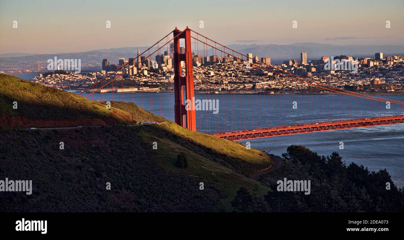Views of the Golden Gate Bridge from Slacker Hill Stock Photo - Alamy