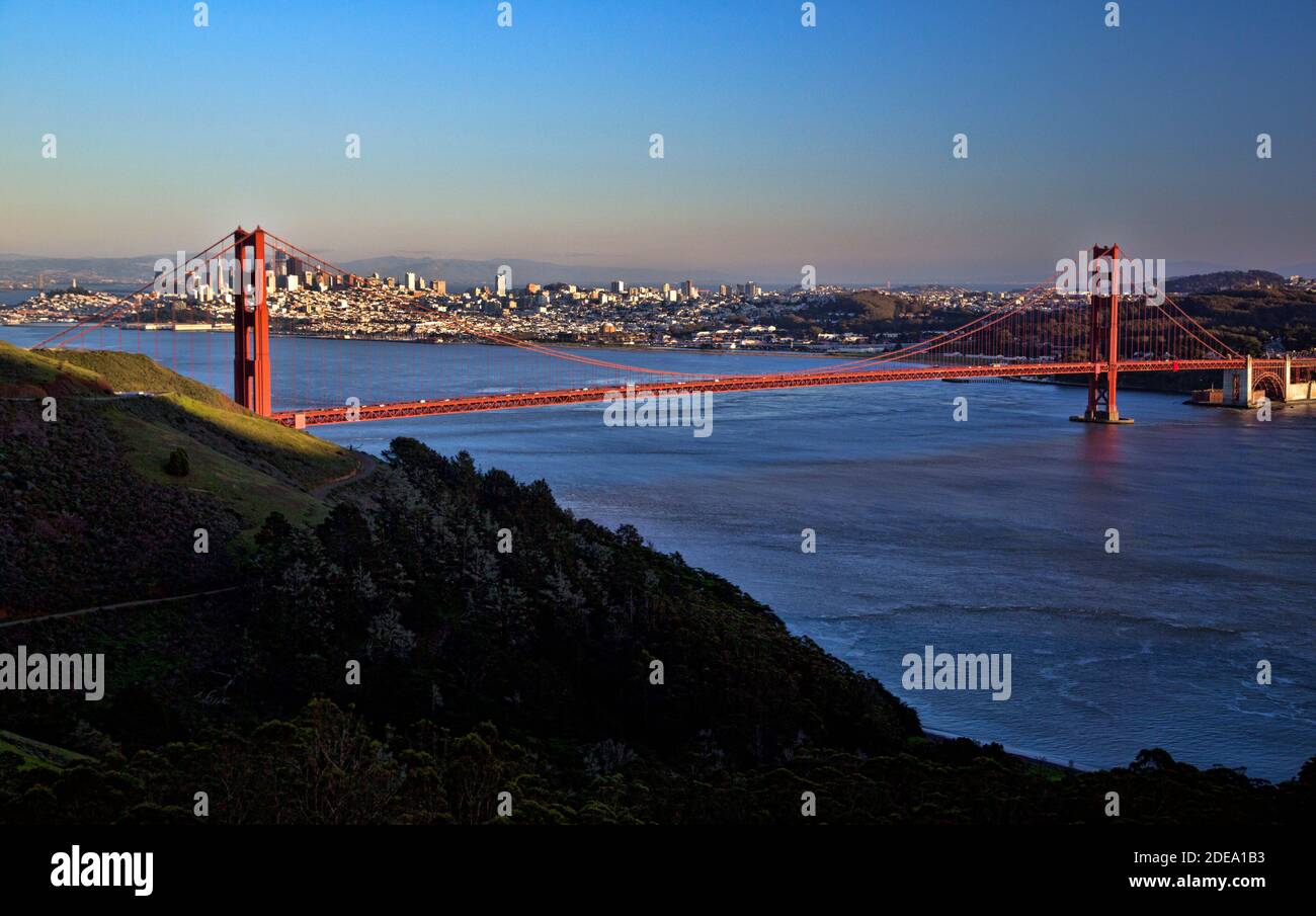 Views of the Golden Gate Bridge from Slacker Hill Stock Photo - Alamy