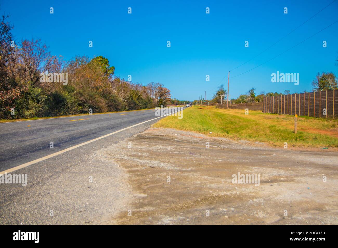 A rural road in the country in south Georgia Stock Photo - Alamy