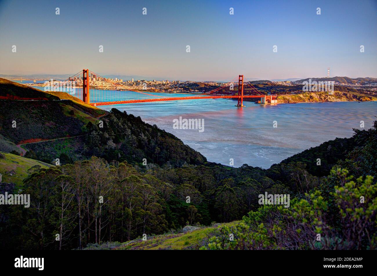 Views of the Golden Gate Bridge from Slacker Hill Stock Photo - Alamy