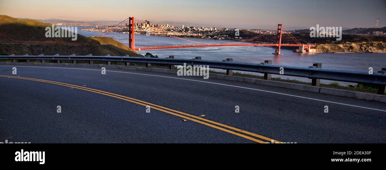 Views of the Golden Gate Bridge from Slacker Hill Stock Photo - Alamy
