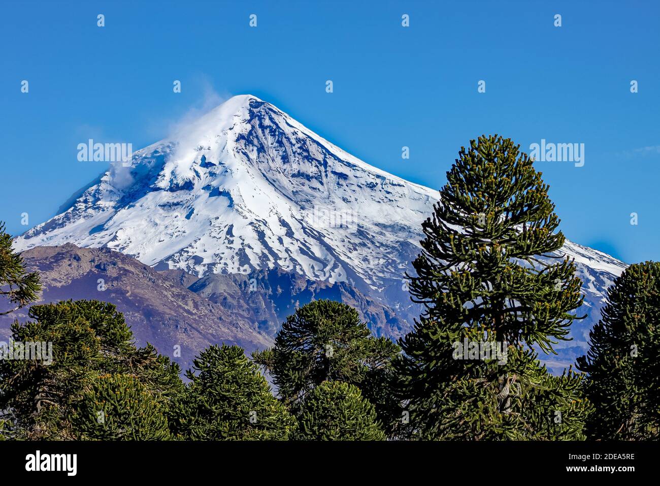 Tromen volcano hi-res stock photography and images - Alamy