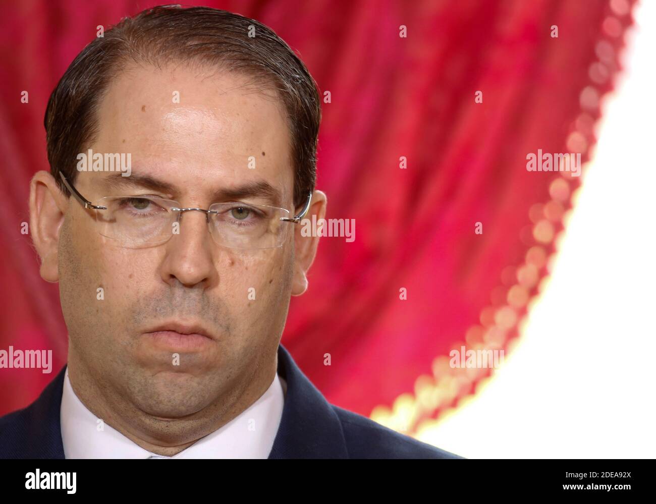 Youssef Chahed portrait Youssef Chahed chef du gouvernement de la ...
