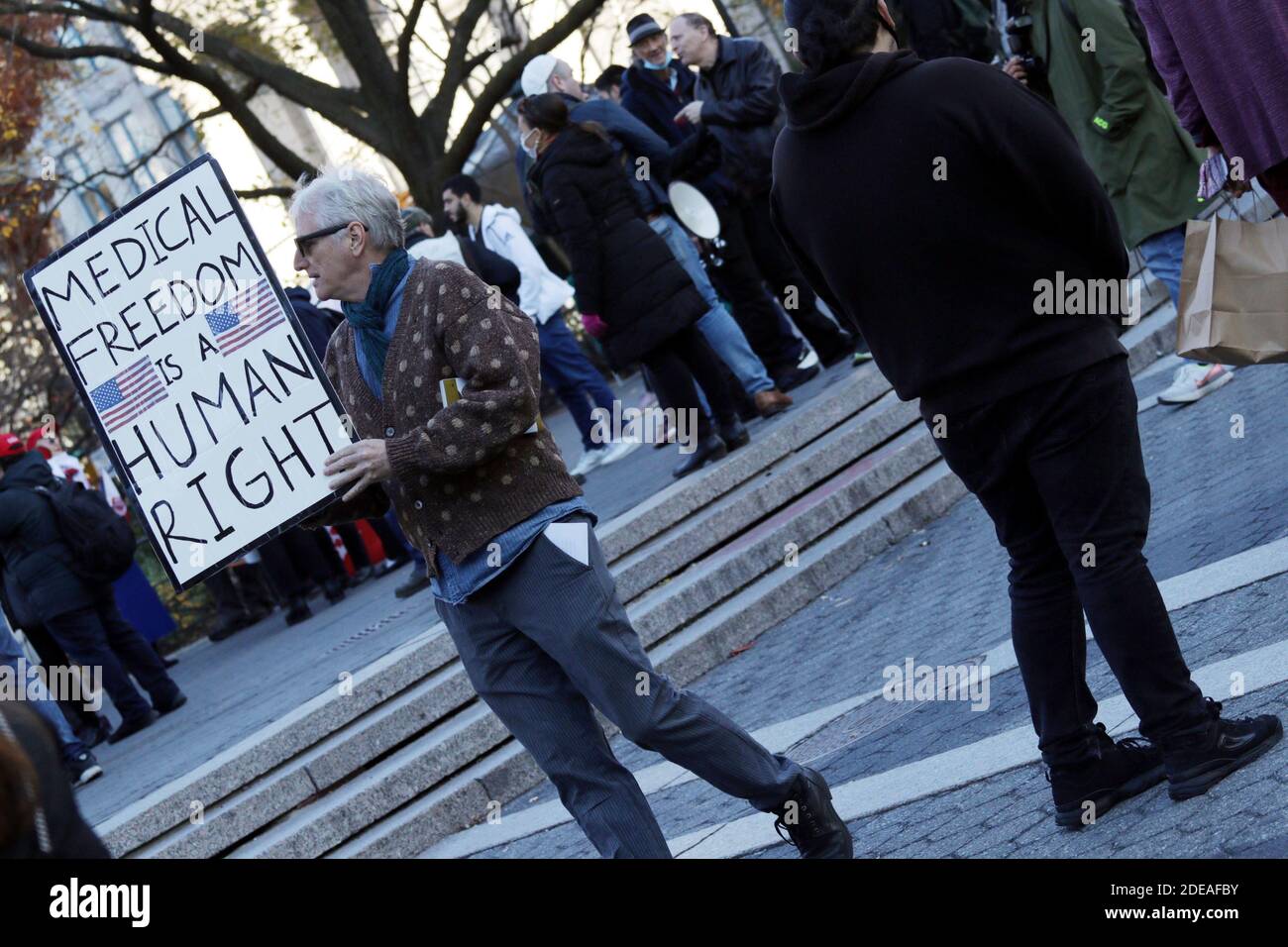 Coronavirus Deniers and Anti-Vaxxers Rally, New York, USA Stock Photo ...