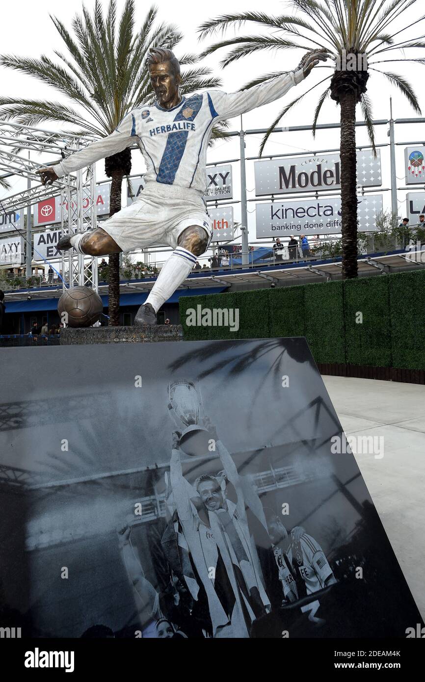 David Beckham's Statue Unveiling in front of the Dignity Health Sports ...