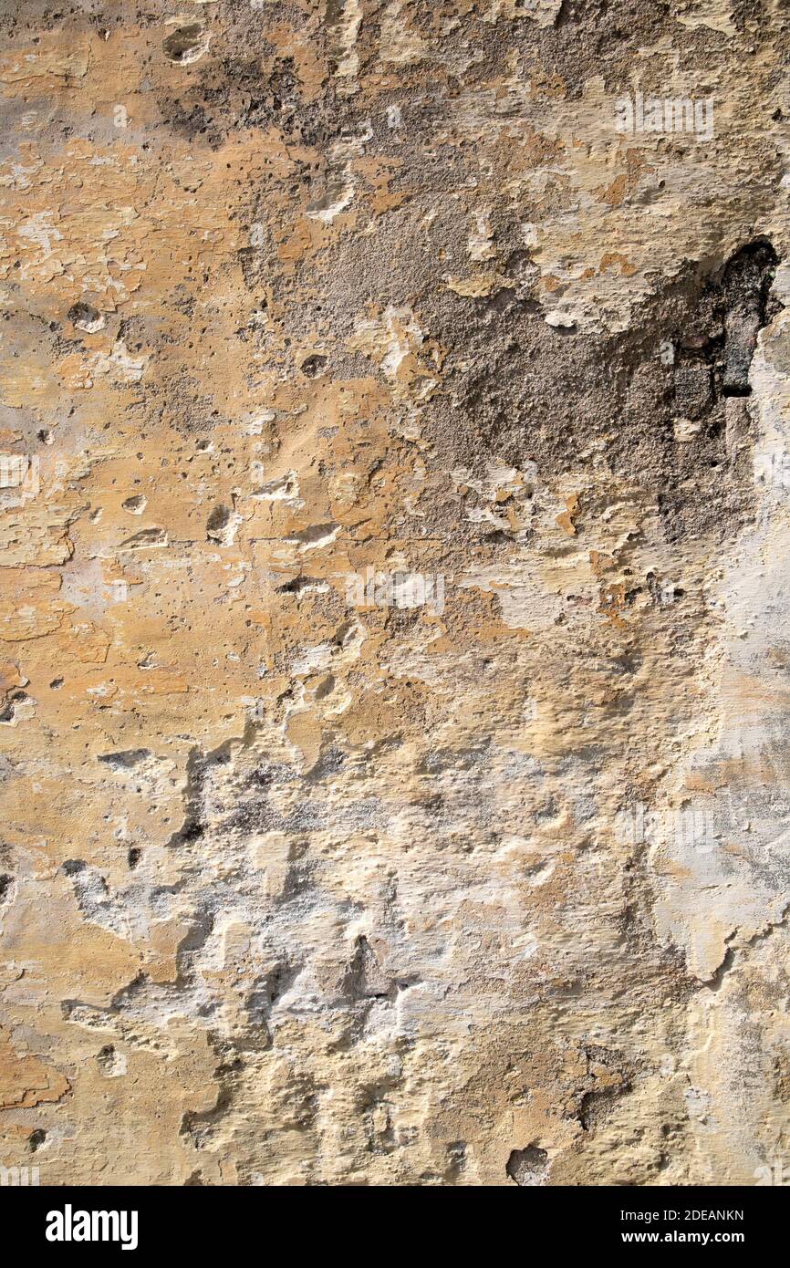 Concrete building dirty old hi-res stock photography and images - Alamy