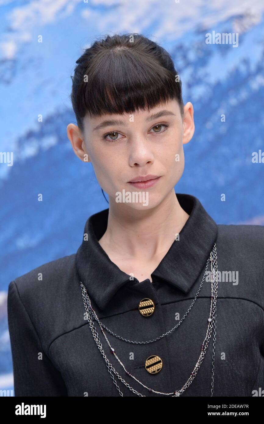 Astrid berges frisbey paris fashion week hi-res stock photography and ...