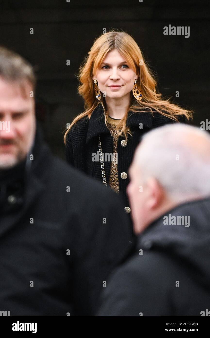 Clémence Posey poses before the Chanel show as part of Paris Fashion ...